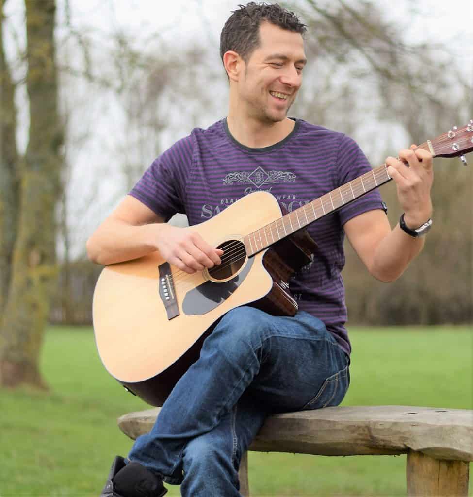 No Chord Fingerstyle Guitar Method! OUT NOW